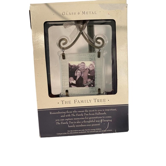 Hallmark | Holiday | Vintage 202 Hallmarks Keepsake Ornament The Family ...